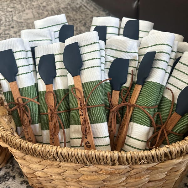 Engraved Mini Spatula Favors for Guests in Bulk: Baby Shower Prizes - Etsy