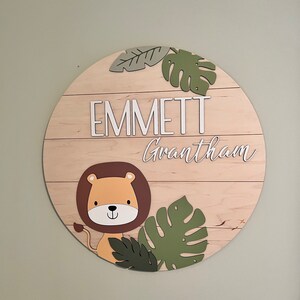 Giraffe Baby Name Sign SVG, Jungle Animals Round Nursery Name Sign ...