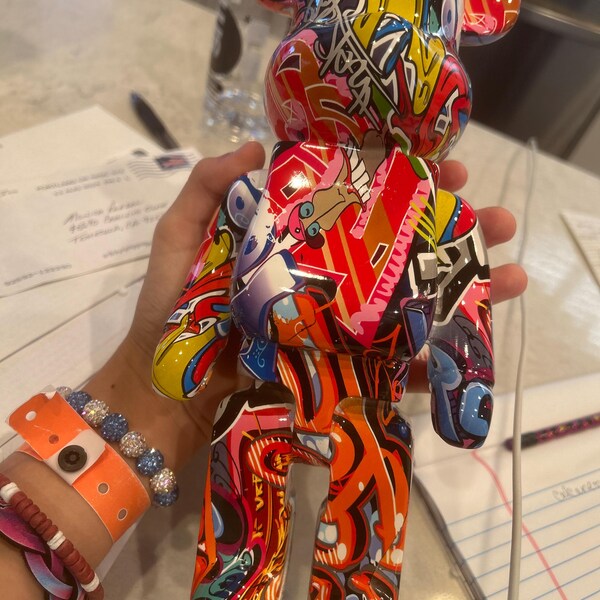 Replica KAWS the Promise Figures Decorative KAWS Statue Bearbrick Style ...