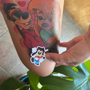 Pascal Peeker Transparent Car Decal/ Rapunzel Sidekick Peekaboo Window ...