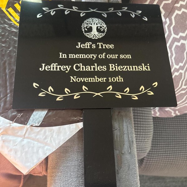 Memorial Tree Plaque With Stake, Personalized Sturdy Metal Garden ...