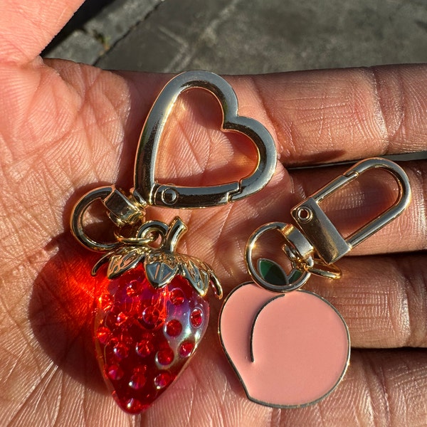 Beautiful Strawberry Heart Keychain, Keychain Accessories, Keycharm ...