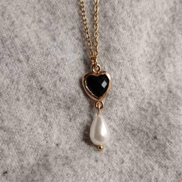 Medicis Red & Black Medieval Declaration Necklace, Tudor, Diamond ...