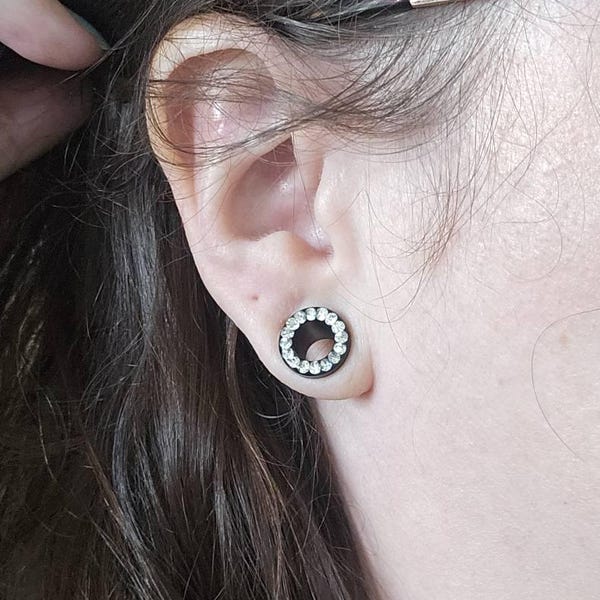 Pair Black Steel Diamond Gem Screw Fit Surgical Steel Tunnels Ear Plugs ...