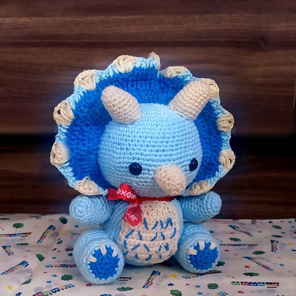 CROCHET PATTERN AMIGURUMI: Kyo the Baby Triceratops (english/français ...