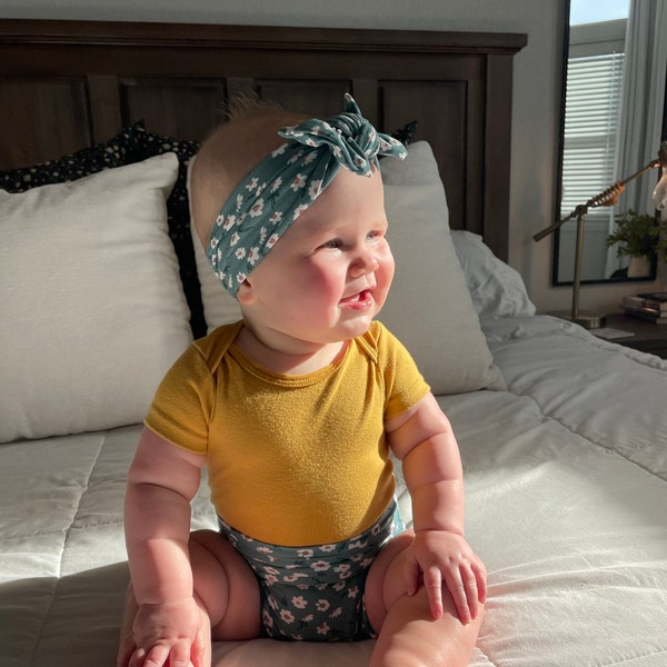 High Waisted Ruffled Bummies and Bow Set High Waisted Ruffled Baby Shorts Babygirl Bummies ...