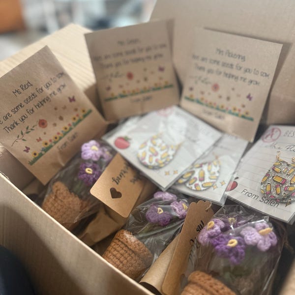 End of Year Gifts for Class | Bee Friendly Seed Packet | End of Term ...