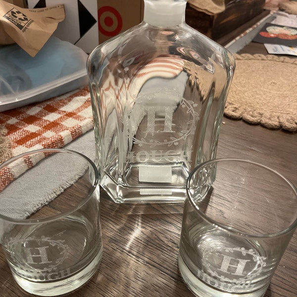 Personalized Monogram Whiskey Decanter Gift Set, Housewarming Whiskey ...