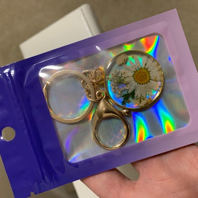 Handmade Real Dried Flower Resin Aesthetic Keychains Party Favors ...