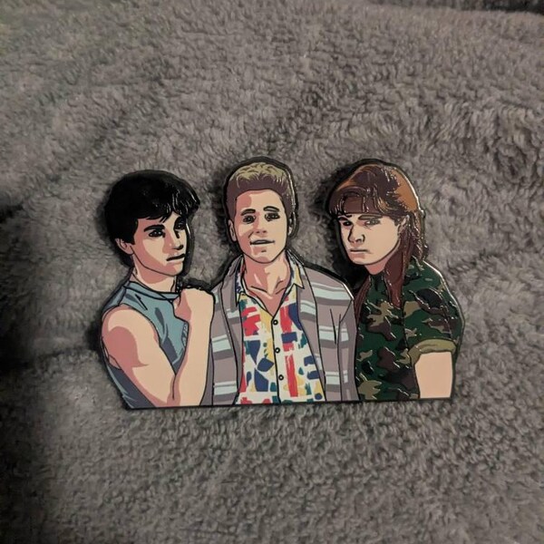 Fallout Enamel Pins - Fallout 2 3 4 New Vegas Shelter 76 - the Topps ...