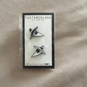 Spy Vs Spy Lapel Pins Button Comic Book Cartoon Illustration Black and ...