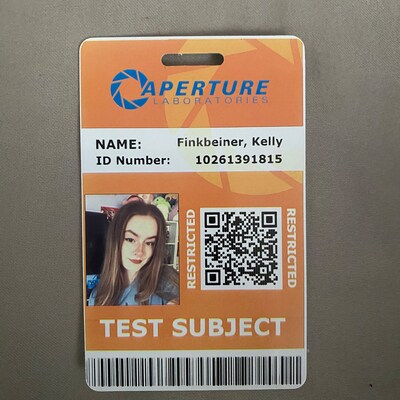 Aperture Laboratories ID Card Cosplay Prop - Etsy