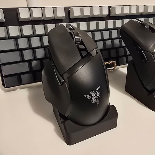 Mouse Display Stand & Holder Compatible With Most Mice for Pulsar ...