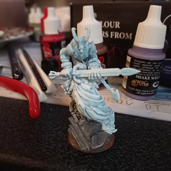 Wraith - Miniature 32mm/75mm Scale - White Werewolf Tavern - Etsy