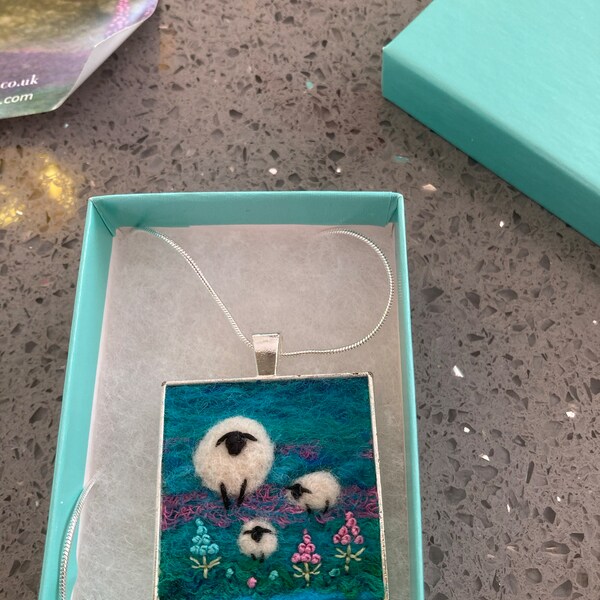 Sheep and Lamb Tin, Small Round Storage Box With Scottish Cottage Scene ...