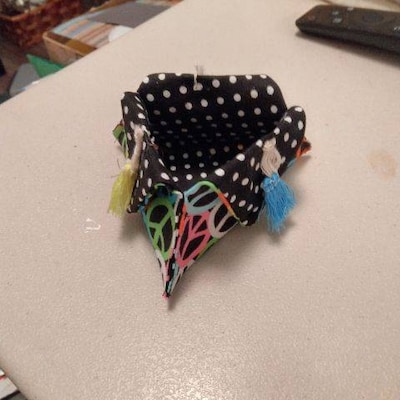 ORT Quilted Thread Catcher Sewing and Pattern Instructions/ Beginner ...