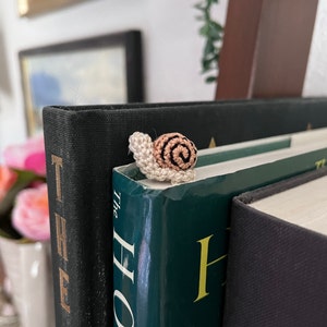 Snail Bookmark // Cottagecore Nature Crochet Bookmark READY TO SHIP - Etsy