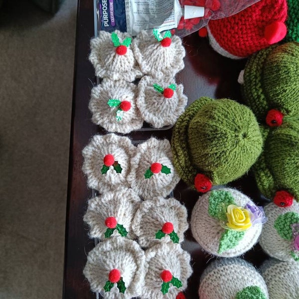 A Pdf Knitting Pattern for a Mince Pie to Cover a Ferrero Rocher ...