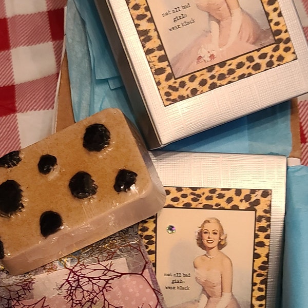 Fan Soaps in Gift Box - Etsy