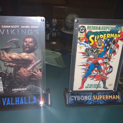 Clear Acrylic Easel Cases Slabs Magazines Comics - Etsy