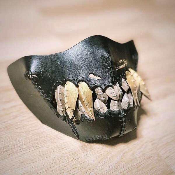 PDF Pattern Leather Teeth Monster Mask - Etsy