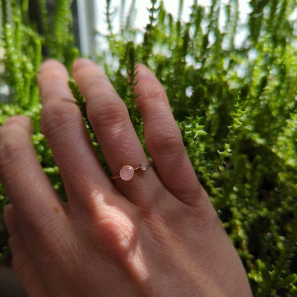 Rose Quartz Rainbow Moonstone Ring in Rose Gold - Etsy