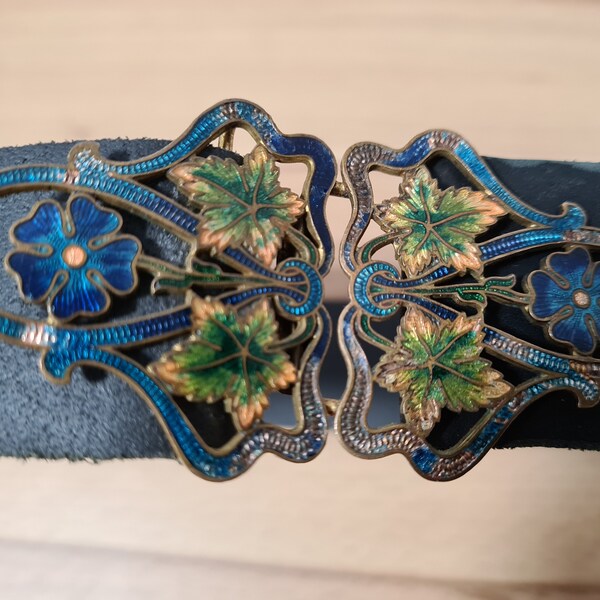 Art Nouveau Mother of Pearl Button With Waterlily Decoration - Etsy