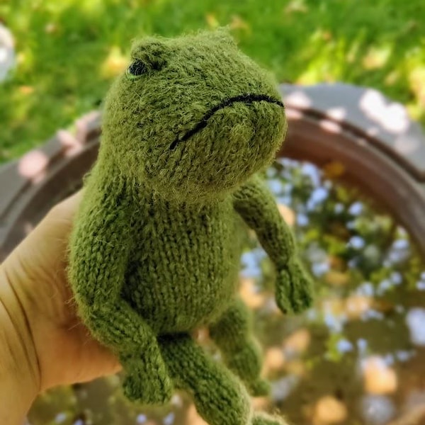 The Toad Knitting Pattern - Etsy