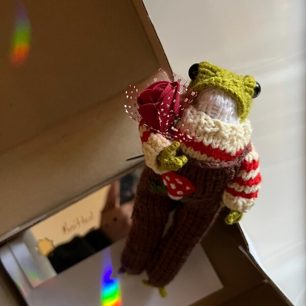 Cute Green Frog With Sweater,froggie Frog Crochet,amigurumi Frog ...