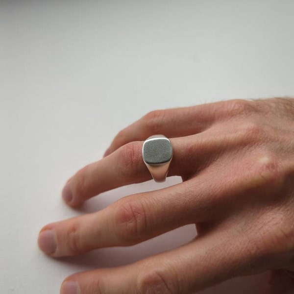 Classic Signet Ring - Mens Signet Rings - Wedding Band - Vintage ...