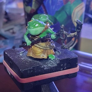 Aela Greenscale Dragon Trappers Lodge Dragons 101 RESIN Fantasy Dnd RPG ...