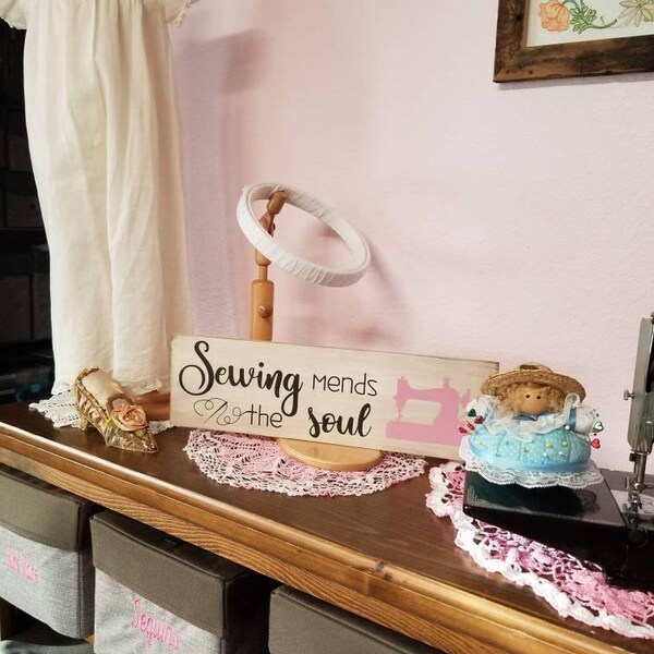 Sewing Mends the Soul Sign, Inspirational Sign, Sewing Room Sign ...