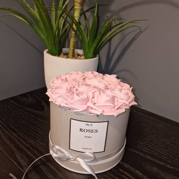 Hat Box Flowers / Rose Hat Box / Flower Hat Box / Forever Roses ...