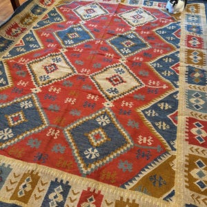 Red Kilim Rug Indian Artistic Handmade Moroccan Inspired Ethnic Living ...