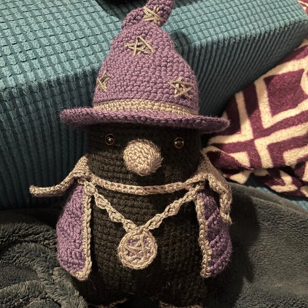 Wizard Crow, PDF Crochet Amigurumi Pattern, Blackbird, Raven, Stuffed ...