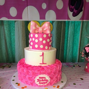 Edible Fondant Bow and Gold Ears Cake Topper - Etsy