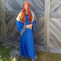 Early Medieval Birka Wool Round Hat With Red Fox Fur and Linen - Etsy