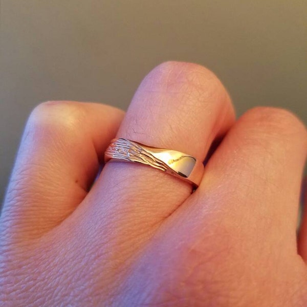 Rose Gold Mobius Wedding Band, Mobius Ring in 14k 18k Gold, Wood ...