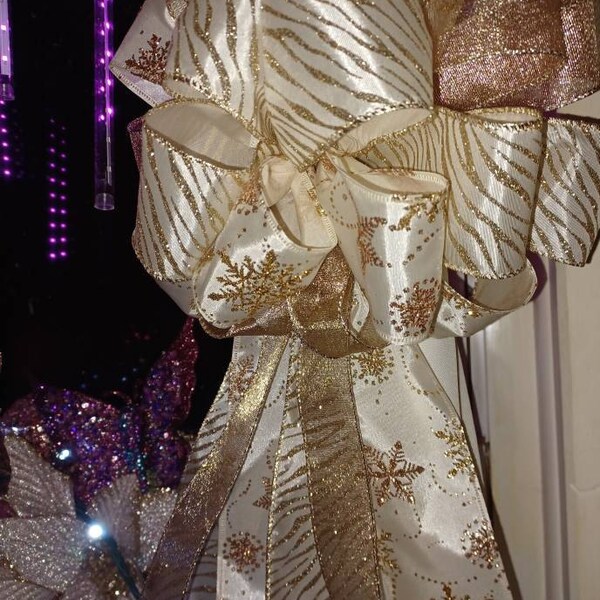 Peacock Tree Topper, Six 48 Inch Streamers, Extra Large Peacock Bow ...