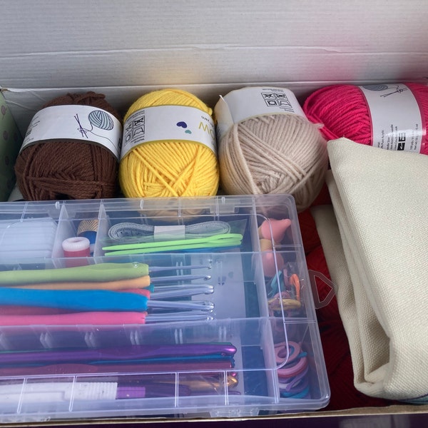 DIY Crochet Kit With Crochet Hooks Yarn Set for All Ages - Includes ...