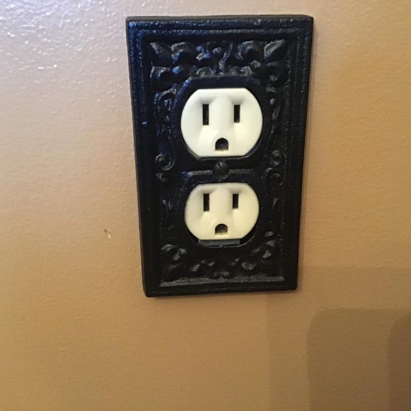 Antique White Decorative Electrical Outlet Plate / Plug-in Cover ...