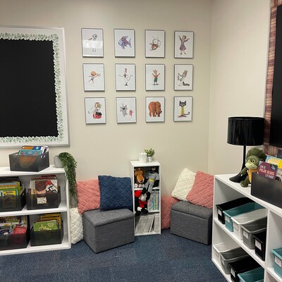 Groovy Ghost Halloween Retro Bulletin Board Kit, Fall Hallway Decor ...