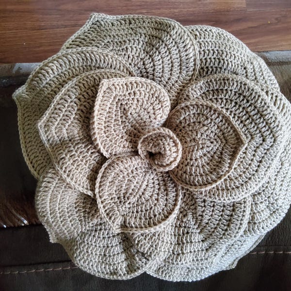 Crochet Rose Cushion Pattern: Photo Tutorial (PDF Pattern) - Etsy