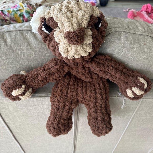 SYDNEY SLOTH / Full Video Tutorial / Finger Knit Sloth Snuggler ...