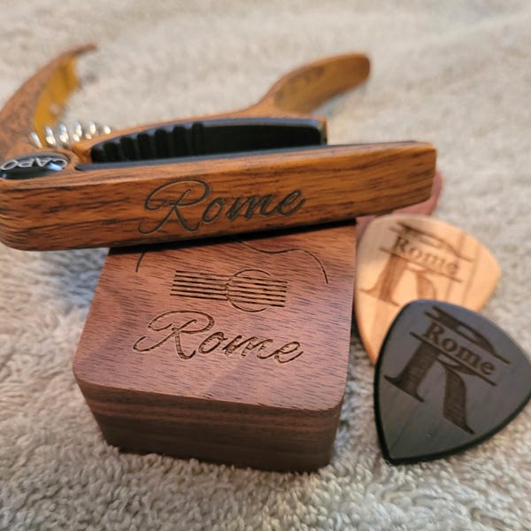 Personalized Wooden Guitar Pick Set: Engraved Plectrum Box, Musician ...