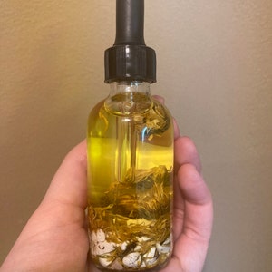 Herbal/crystal Infused Organic Body Oils 6 Week Infused - Etsy
