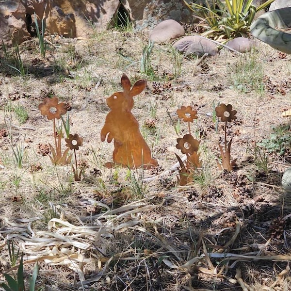 Rustic Metal Standing Rabbit Yard Art With Stake- Steel Bunnies- Metal ...