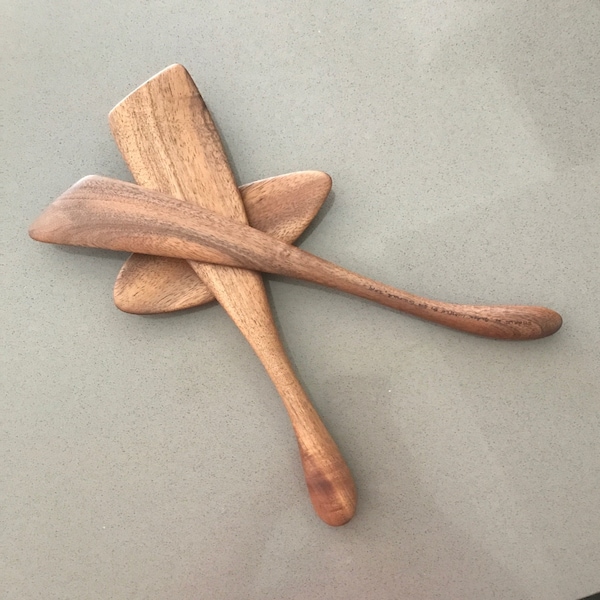 Traditional Spatula - Left or Right Hand Stirring Utensil - Wood ...