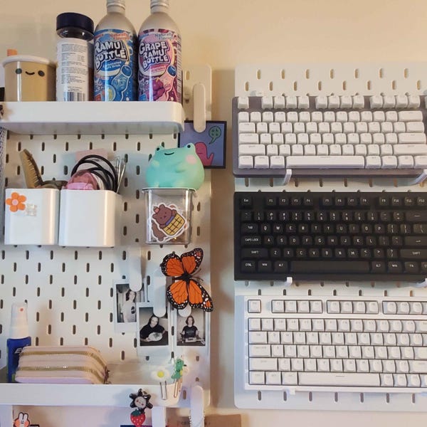 Keyboard Display Hook for IKEA Skadis | Mechanical Keyboard Pegboard ...