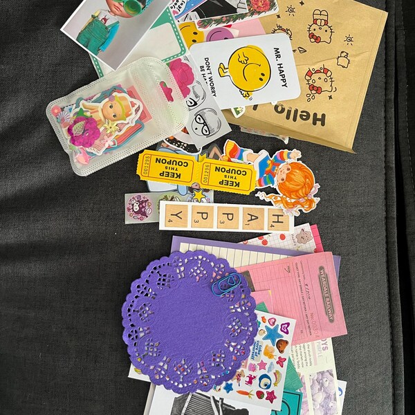 Mixed Grab Bag Ephemera Pack COLORFUL 40 Pieces, Unique Journal ...